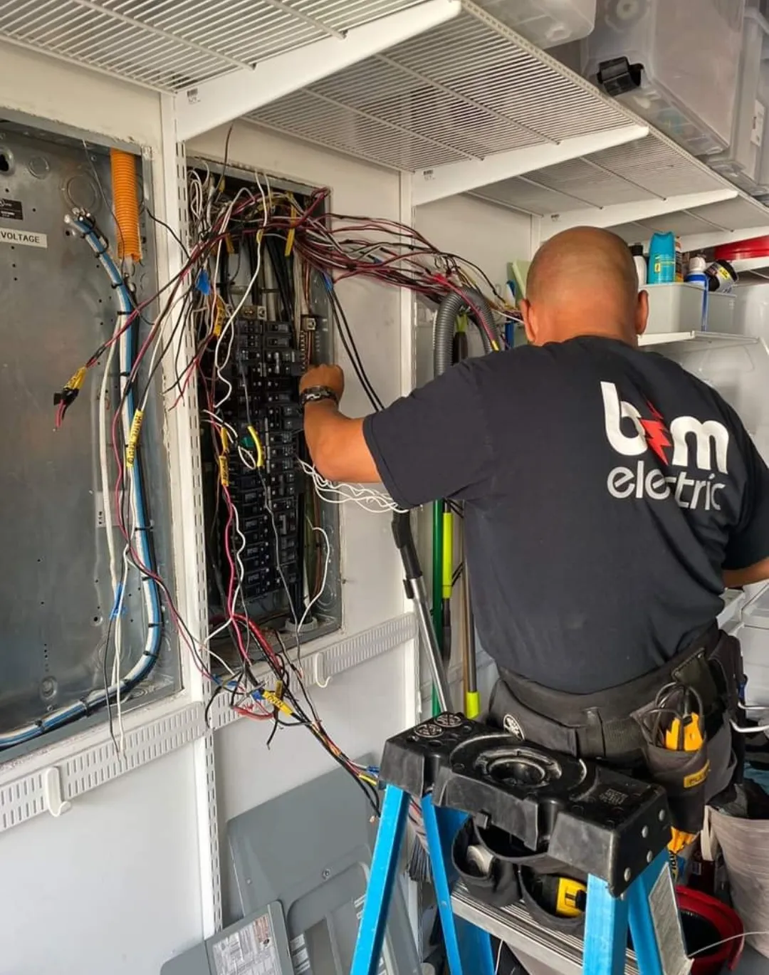 B&M Electric: Electrical Project Photo Gallery